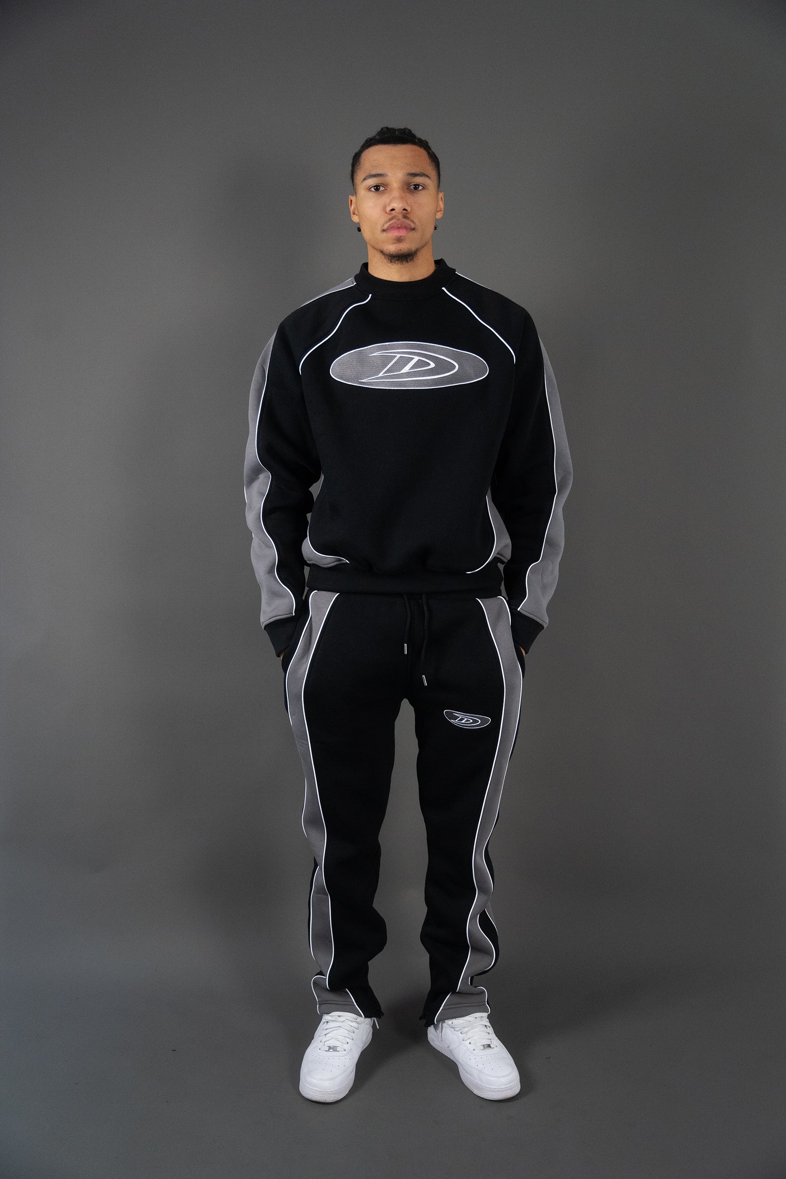 Dix-Sept La Marque Black Colorblock Pants