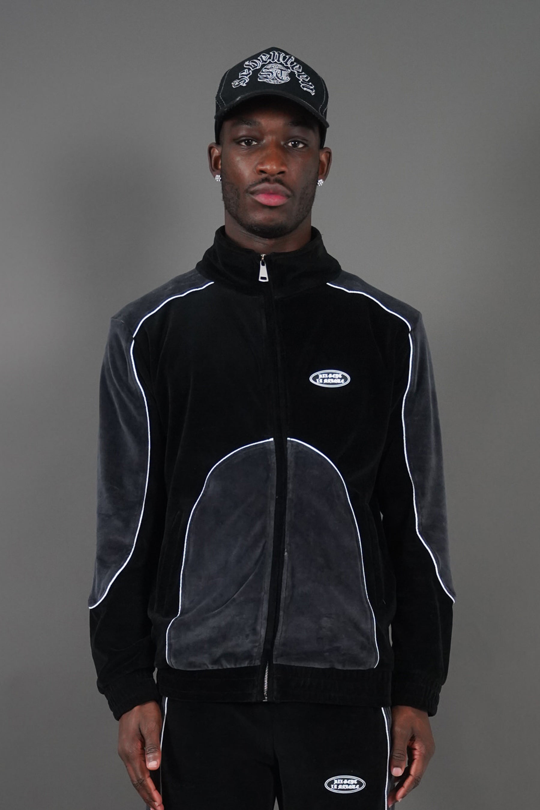 Paid in full 3.0 - Black Colorblock Velvet Vest